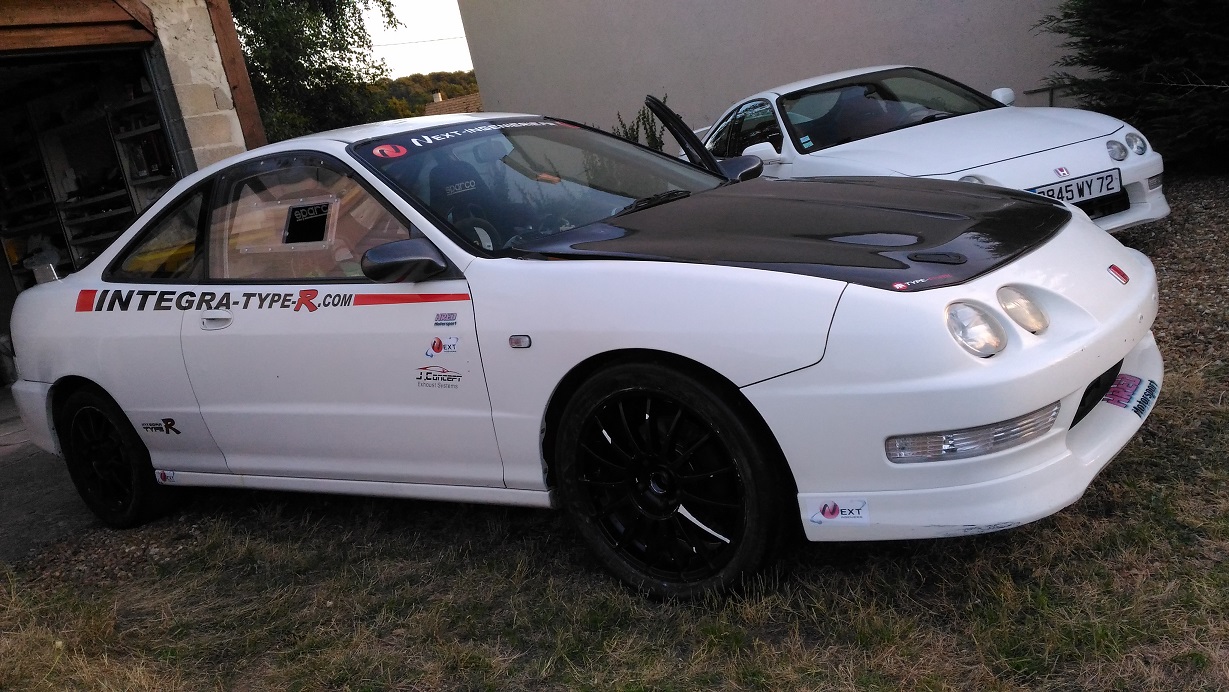 [ DC2 ] Integra Type R K24/K20 - TrackToy - Oups, le K24 a un peu mal ...