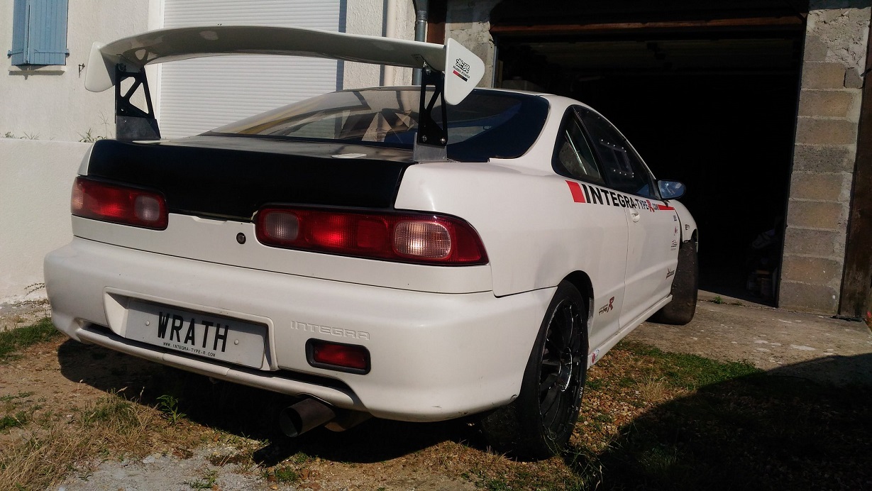 [ DC2 ] Integra Type R K24/K20 - TrackToy - Oups, le K24 a un peu mal ...